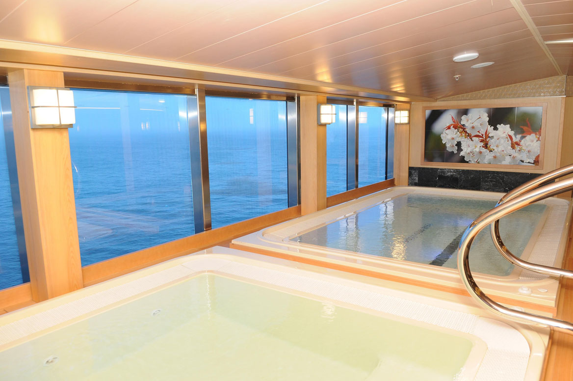 Diamond Princess Cruise Ship & Deck Plans