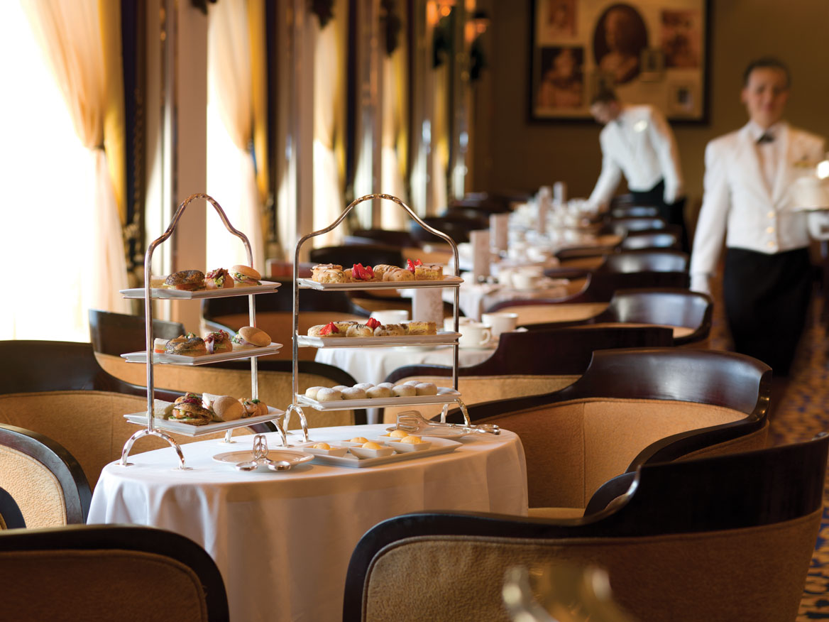 Queen Mary 2 Cruise Ship